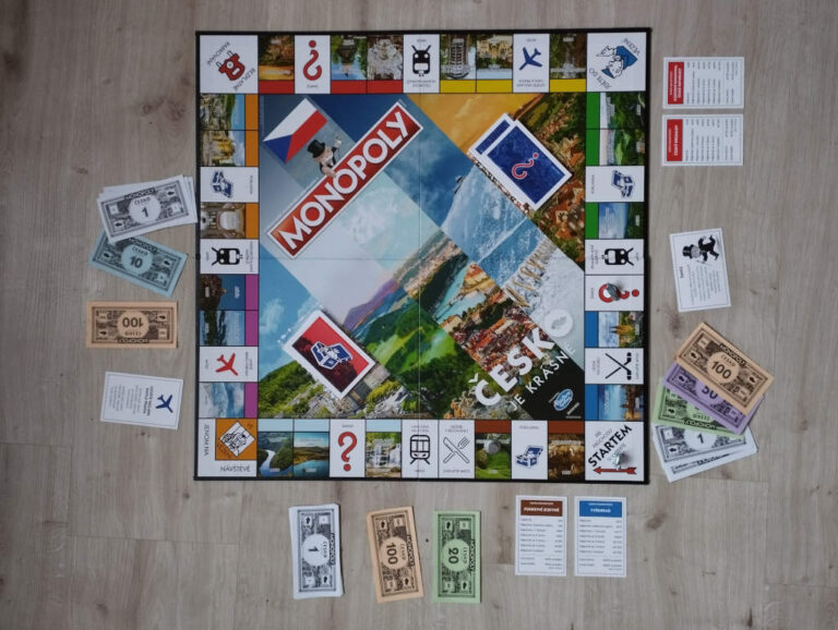 Desková hra Monopoly Česko je krásné - Hrajsisemnou.cz